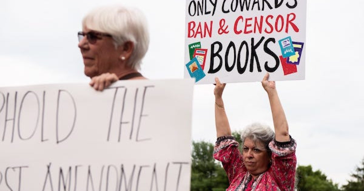 Amid ‘avalanche of censorship,’ federal lawmakers introduce resolution ...