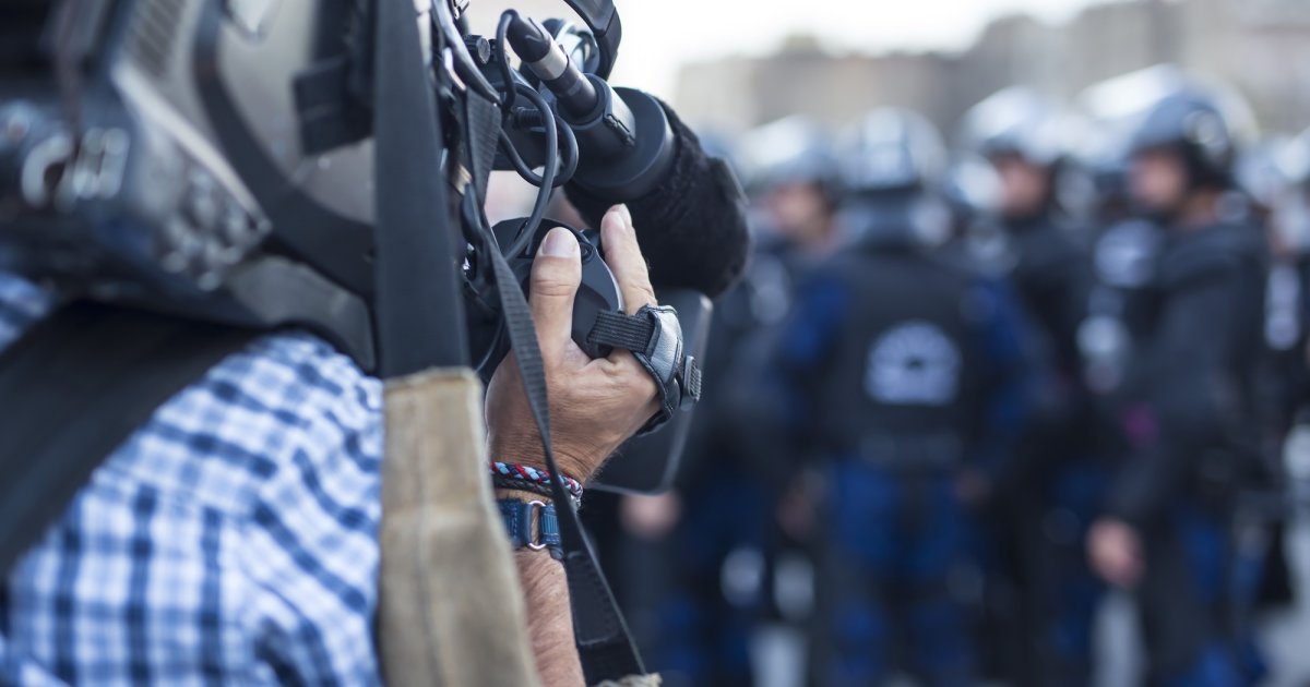 Recording police in public: What you need to know | The Foundation for ...